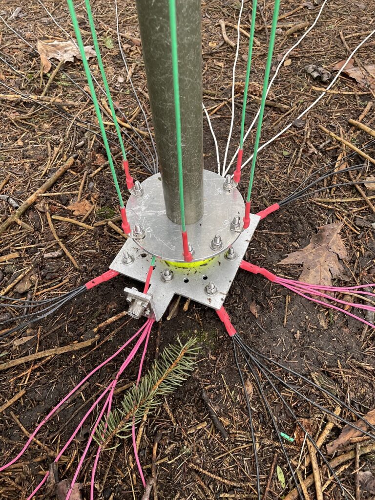 DIY Ground Mount HF Multi Band Vertical Antenna